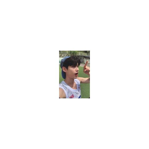 商品名：中古コレクションカード(男性) 27：パク・ハンビン(Park Hanbin)/「2023 WAKEONE FANMEETING [WAKE UP ： Summer vacation]」トレーディングカード Ver.2コレクションカ...