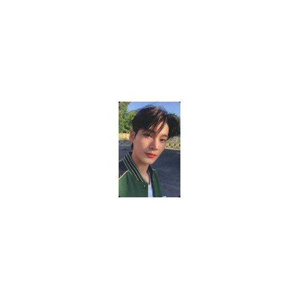商品名：中古コレクションカード(男性) 30：パク・ハンビン(Park Hanbin)/「2023 WAKEONE FANMEETING [WAKE UP ： Summer vacation]」トレーディングカード Ver.2コレクションカ...