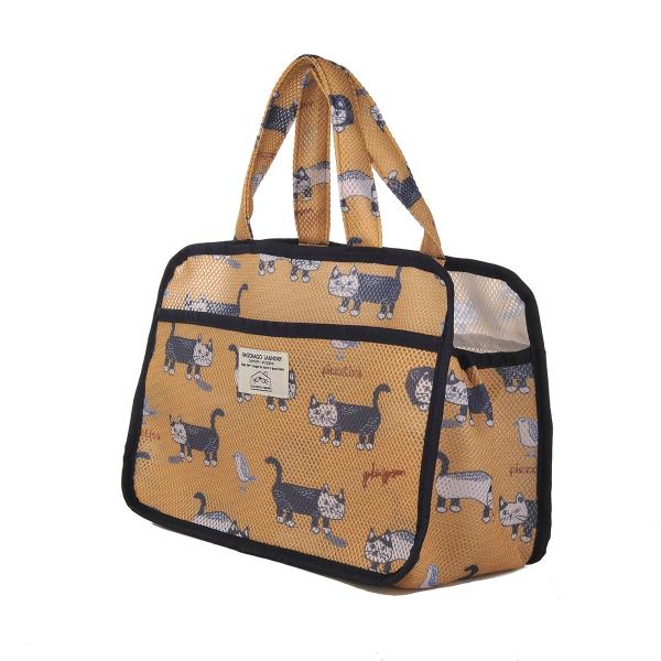 【発売日：2021年06月10日】品　名　：クスグル スパバッグ Lサイズ 品　番　：21-2237カラー　：#1/OR マチルダさん柄サイズ　：タテ 22cm、ヨコ 32cm、マチ 13cm、持ち手長さ 33cm素　材　：ポリエステル 1...