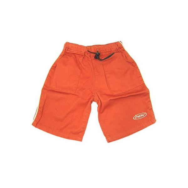 ウエストがアジャスター総ゴムで履きやすいらくちん系ショートパンツは夏に大活躍のアイテム。両サイドのパイピングがポイントです★両サイドポケットあります。カラーはレンガ色系のレッドです。素材：コットン100％Tシャツサイズ(着丈/股下),80(...