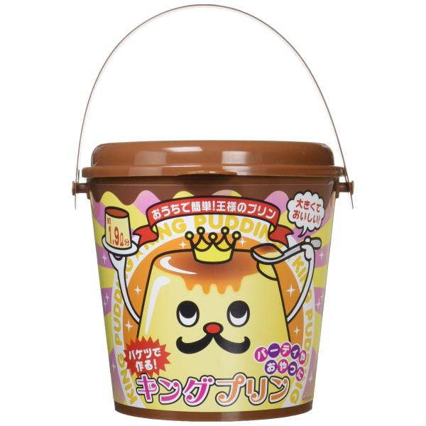 KINGプリン ・【商品データ】プリンの素190g、カラメルソースの素70g、説明書1枚、必要な牛乳:約1.9~2リットル、直径170mm、高さ180mm・カッププリン約20杯分?! 牛乳があれば作れちゃう! 前代未聞の特大プリン・キングサ...