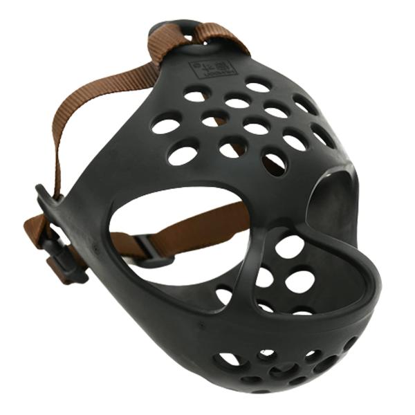 Yurika 犬用口輪 犬用マズル 犬 口のカバー 噛み防止 家具破壊防止 小 中 大型犬 犬用訓練 しつけ用口輪 調節可能 外出便利グッズ ブラック-M ・バックルのデザインで着脱が簡単で、レース調整後はバックル一式で着脱に便利です。・多...