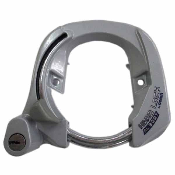 ゴリン(GORIN) ディンプルキー式大型リング錠 シルバー GR970-SL ・※バックホークの形状によっては取り付けられない自転車、 走行時に足に当たる場合があります。・※商品のカラーはディスプレイの種類等により、実物と異なって見える場...