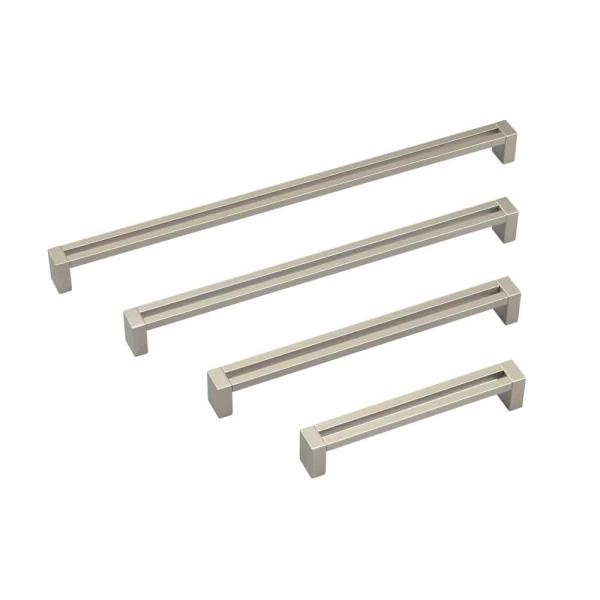 スガツネ製の高品質で扱いやすいハンドルです。◆◇◆オススメポイント◆◇◆・本体中央部にアクセントを持たせたハンドルです。＜製品詳細＞■シリーズ：MB09112型■製品名：ハンドル■品番：MB09112A0NV1/MB09112B0NV1　　...