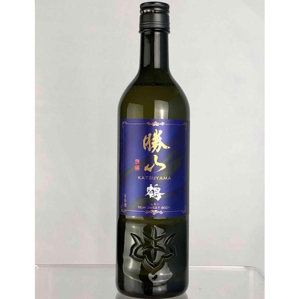 マスクメロンの様な上品な香りと甘くふくよかなボディー。旨味成分であるアミノ酸の含有量を高め、料理とのマリアージュを目指して醸したお酒です。味付けのしっかりとした料理や濃厚なソースを用いたメイン料理、アペリティフやデザートとのハーモニーがお楽...