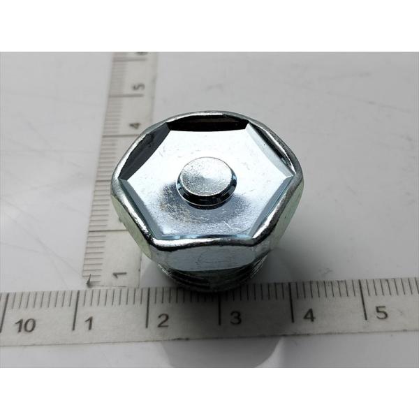 商品ID：bldp6-3カタログNo：811130車名：コースター型式：BB BZB HZB XZB4# 5# HDB5#開始時期：1993/01グループ：ツール/エンジン/フューエルカテゴリ：オイルフィルター部品名：オイルフィルタブラケッ...