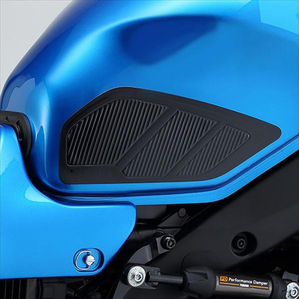 YAMAHA純正部品車種名：XSR900取り付けできる年式：令和04年6月〜next型式：RN80J/N718E部品名：プロテクションパッド詳細：デザイン性と機能性を両立したスタイリッシュなプロテクションパッド従来品比：約2倍の厚さに凹凸加...