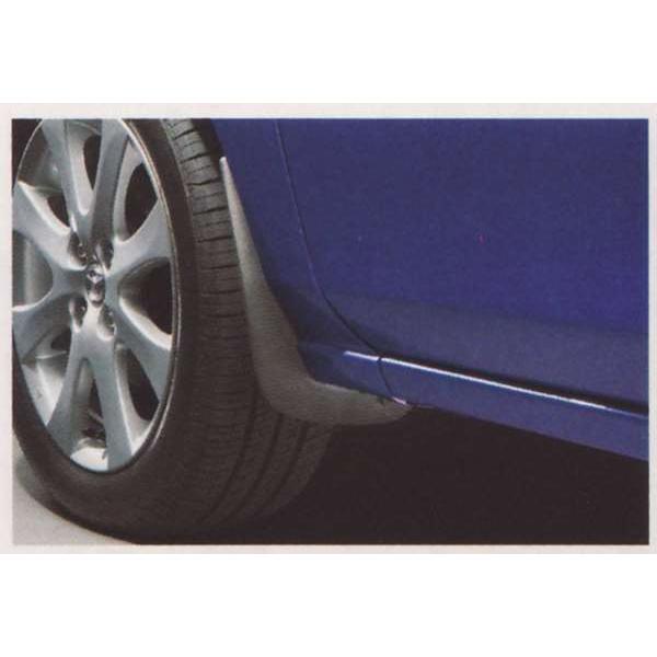 商品ID:demi041車種名：デミオ品名：マッドフラップ （フロント）取り付けできる年式：平成19年7月〜23年6月型式：DE5FS DE3FS DE3AS詳細：タイヤが跳ね上げる小石や泥からボディの下回りをガードします。素材色：ブラック...