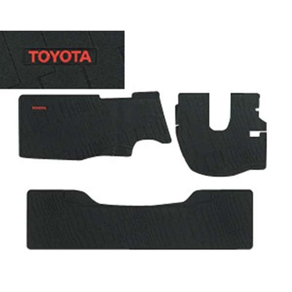 商品ID:dyn024-1車種名：ダイナ標準キャブ品名：フロアマットスタンダードタイプ取り付けできる年式：平成19年6月〜23年6月型式：XZU554詳細：手入れが簡単で耐久性にも優れた、黒ゴム素材の実用的なマット。注意事項:設定：３／６人...