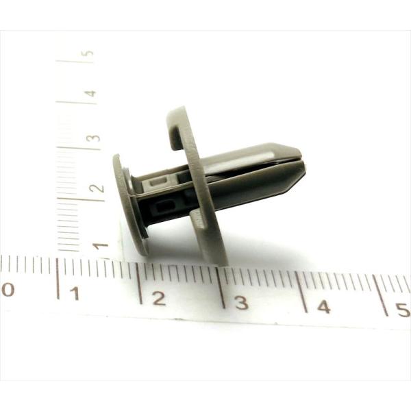 車名：キャリィ／エブリィ 5BD-DA17V型式：DA17V様式：DA17V車台番号：570001〜800000開始年月：令和03年07月終了年月：グループ：アウターボデー・ボデーフィティングパーツカテゴリ：バックドアパネル特記：DA17W...