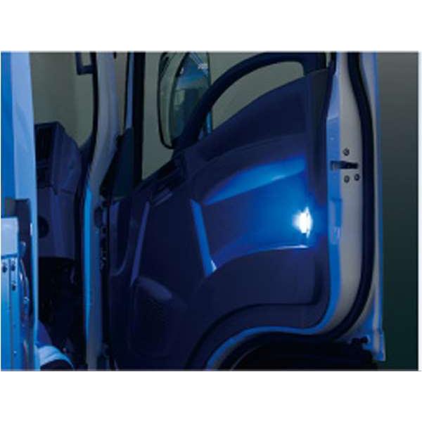 商品ID:eiis018車種名：エルフ品名：ドアセーフティLED取り付けできる年式：平成26年11月〜next型式：FR6AA FR6AAS〜詳細：ドアを開けた際、LEDが光を放ち後続車に注意を促します。注意事項:運転席側ドアステップランプ...