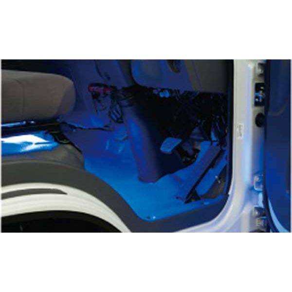 商品ID:eiis085車種名：エルフ品名：フットスペースイルミネーション取り付けできる年式：平成26年11月〜next型式：FR6AA FR6AAS〜詳細：ドアを開けた状態の時、運転席足下を照らします。※全てのグレードに取り付け出来ます取...