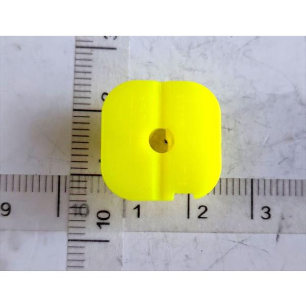 KIZASHI 4WDのナット ※写真 No 23番車名：KIZASHI 4WD型式：RF91S様式：RF91S車台番号：110002〜開始年月：平成24年09月終了年月グループ：その他（エアコン・ツール他）カテゴリ：フロントドアロック特記...