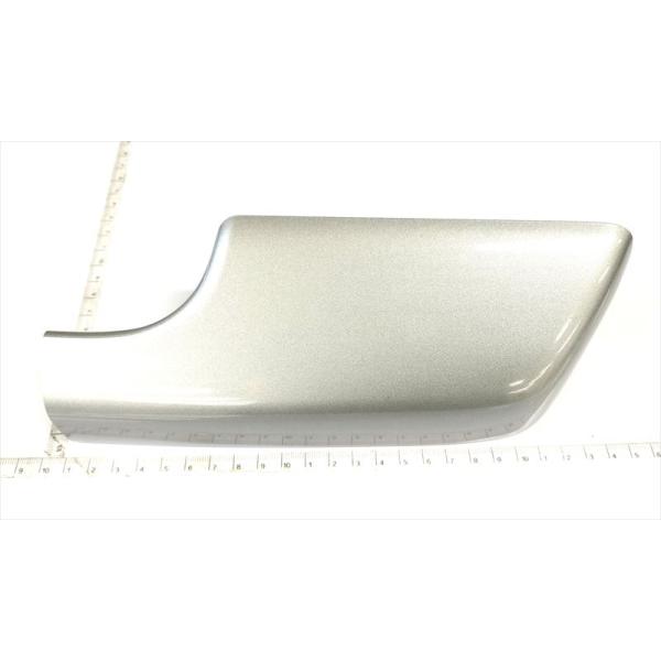 ジムニー 660 ワゴンのキャップ ルーフレールリヤ ライト(シルバー) ※写真 No 14番車名：ジムニー 660 ワゴン型式：JB23W様式：JB23W車台番号：310001〜400000開始年月：平成13年12月終了年月：平成16年0...