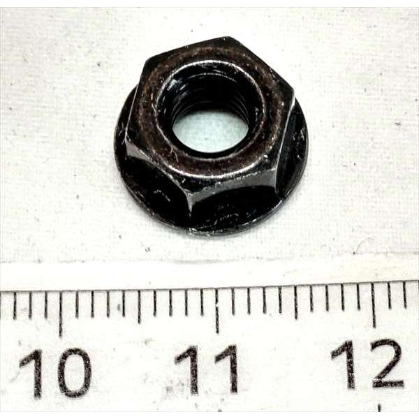 ジムニー 1300 ワイド1のナット ※写真 No 9番車名：ジムニー 1300 ワイド1型式：JB33W様式：JB33W車台番号：100001〜999999開始年月：平成09年12月終了年月：平成12年03月</td><...