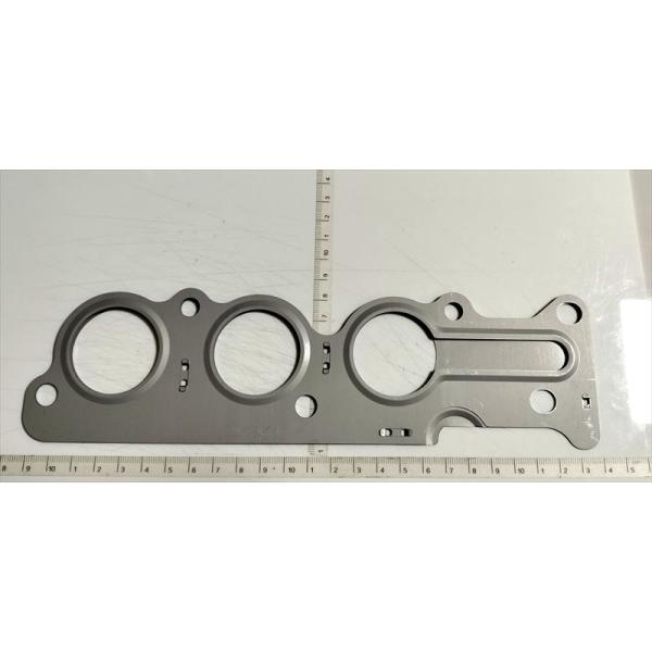 ダイハツ純正部品車種名： タント型式： DBA-L375S純正品番： 17173-B2052AI-startトヨタ純正部品「エキゾーストマニホルド トゥー ヘッド ガスケット」（品番17173-B2052）は、エキゾーストマニホールド（排気...