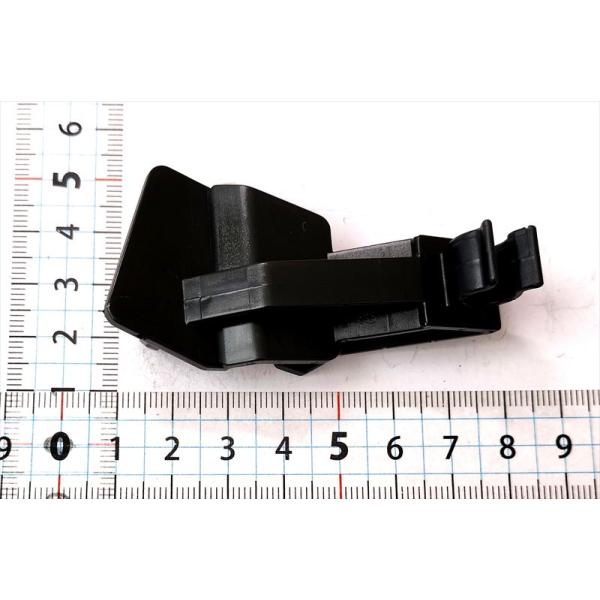 マツダ純正部品車種名： デミオ型式： DBA-DE5FS純正品番： D651-56-652