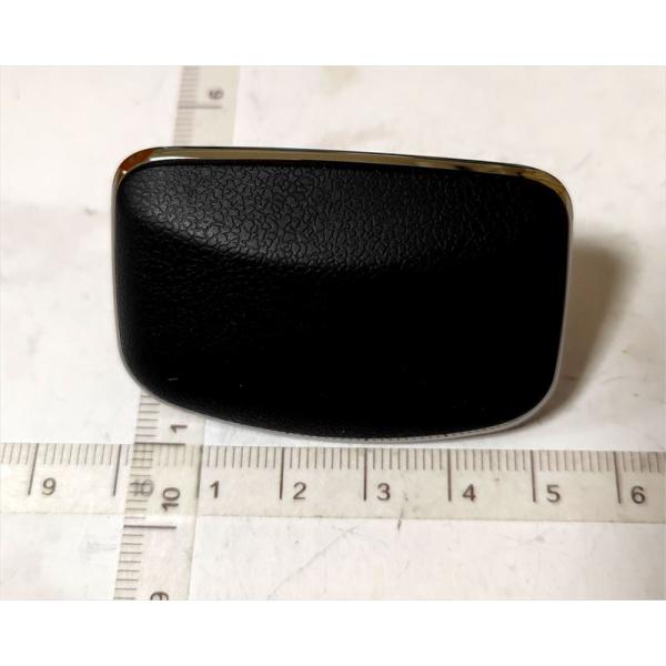 トヨタ純正部品車種名： ＬＳ６００型式： DAA-UVF45純正品番： 84811-50050