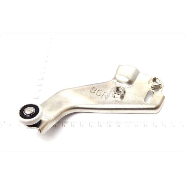 トヨタ純正部品車種名： エスティマ型式： DBA-ACR50W純正品番： 68031-28021