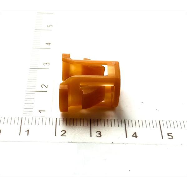 日産純正部品車種名： ＮＶ３５０キャラバン型式： CBF-VR2E26純正品番： 17532-79900AI-start日産の純正部品「クイックコネクトのリテーナー」（品番：17532-79900）は、燃料ラインの接続部に使用される部品で、...