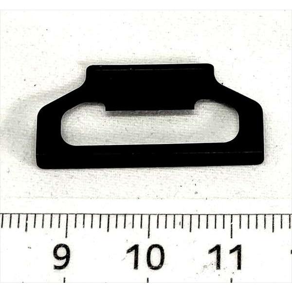 品番 SU003-08347 のトヨタ純正部品「プレート」は、主にトヨタ 86やスバル BRZのフロントバンパーとフェンダー接合部を補強する部品で、走行中の振動によるバンパーのズレや垂れ下がりを防ぎます。取り付け方法として、まずバッテリーを...