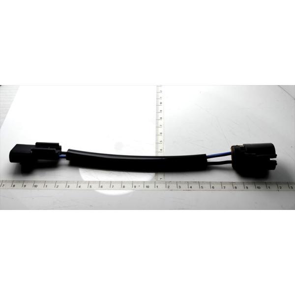 メーカー:三菱品番:1355A245名称:ハーネス，クーリングファン英語:Harness，Cooling Fanラジエーターおよびエアコンコンデンサー付近の電動冷却ファンと車両側配線を接続する電気配線部品です。ファンモーターへ電力を伝え，エ...