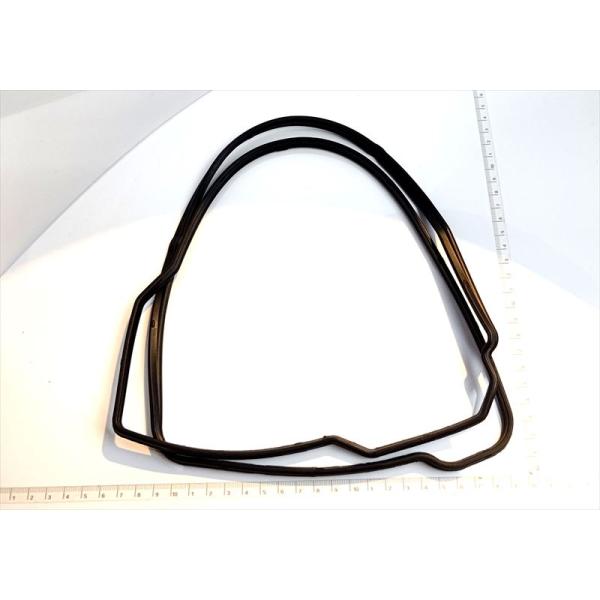 トヨタ純正部品車種名： セリカ型式： TA-ZZT231純正品番： 11213-88600AI-startバルブカバーガスケット（品番：11213-88600）は、エンジンのシリンダーヘッド上部に位置するバルブカバーとシリンダーヘッド本体と...