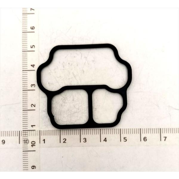 ダイハツ純正部品車種名： ネイキッド型式： GH-L750S純正品番： 22215-97201AI-startスロットルボデーカバーガスケット（品番：22215-97201）は、トヨタ車のスロットルボディとそのカバーの接合部に使用される部品...