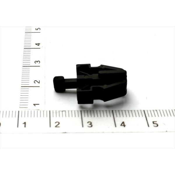 トヨタ純正部品車種名： アイシス型式： DBA-ZGM10G純正品番： 90467-13075