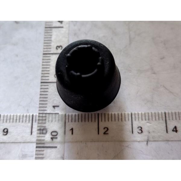 トヨタ純正部品車種名： ハイエース型式： KDH206V-SRPEY純正品番： 90541-10038