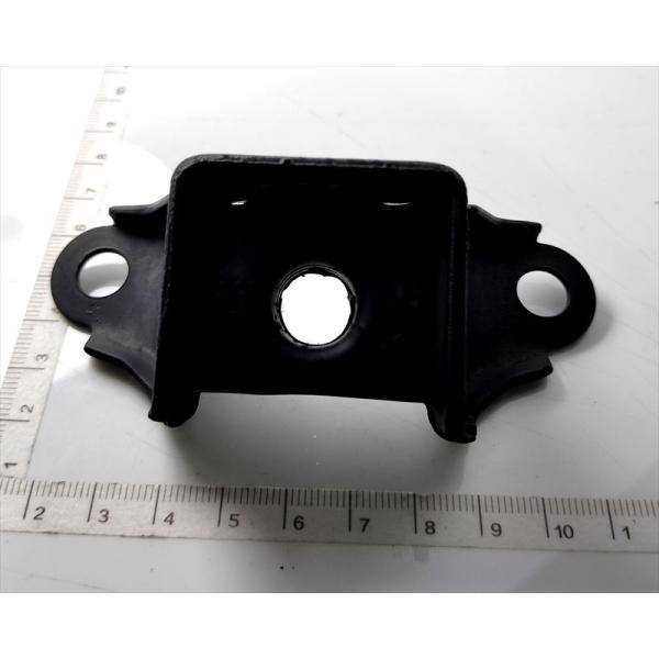 車名レガシィ適用車種6MT適合年式平成16年03月〜18年04月車種記号B13グループ足回り関連名称マニュアルギアシフト部品名ギヤ シフト の クツシヨン ラバー品番35036AA010図の番号350-02図の略番35036ノートシフトレバ...