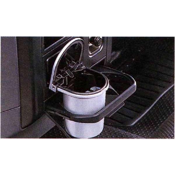 商品ID:nake112車種名：ネイキッド品名：アッシュトレイ（ボトルタイプ）取り付けできる年式：平成15年5月〜16年4月型式：L750S 760S詳細：カップホルダーに収まる灰皿です。取り付けに関して L Fパック と L と G と ...