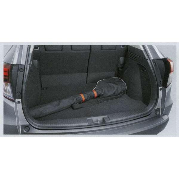 商品ID:ndel048車種名：ヴェゼル品名：ラゲッジマット取り付けできる年式：平成25年12月〜令和03年4月型式：RU3 詳細：汚れや傷から、ラゲッジルームを守る。※HYBLID 4WD車はラゲッジネットとの同時使用はできません。タイプ...