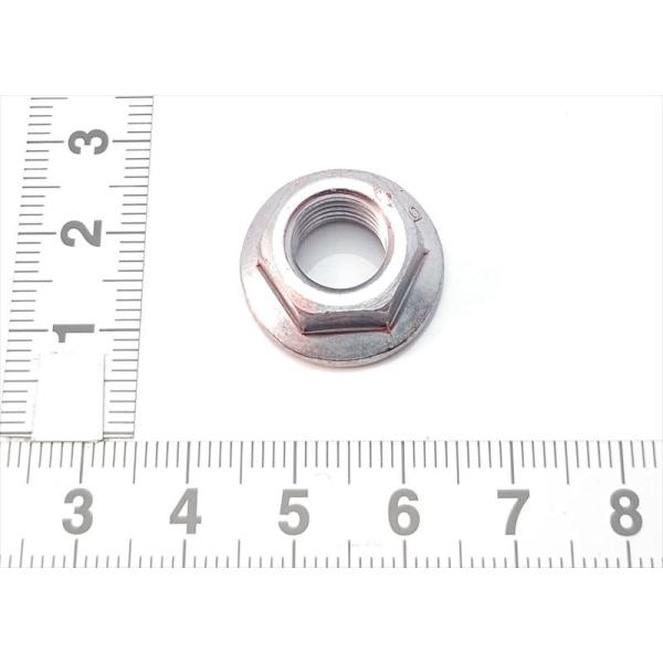 車名フォレスター適用車種指定無し適合年式平成24年08月〜next車種記号S13グループ足回り関連名称リヤサスペンション部品名フランジ ナツト Ｍ１０品番902370055図の番号201-01図の略番N370055ノートイラストの 「違う番...