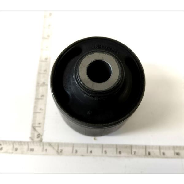 車名：ジムニー 660 ワゴン型式：JB64W様式：JB64W車台番号：100001〜開始年月：平成30年04月終了年月：グループ：サスペンション・ステアリングブレーキカテゴリ：リヤサスペンション特記：品番：46282-77R00統一先品番...