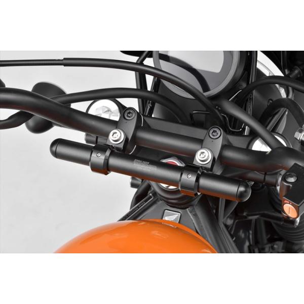 HONDA_2輪純正部品車種名：CL500取り付けできる年式：令和04年11月〜next型式：PC68部品名：社外品SP武川ハンドルガード詳細：アクセサリー類の装着が可能なΦ22.2mmのパイプを採用したハンドルガード。ステアリング周りの雰...