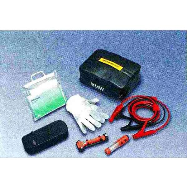 商品ID:rtty092車種名：7品名：BMWオーナーズ・キット取り付けできる年式：平成21年3月〜next型式：YA30 YE30 YA44 YG60 YE44 詳細：バッテリー上がりや夜間のトラブル、日常点検などのメインテナンスに必要な...