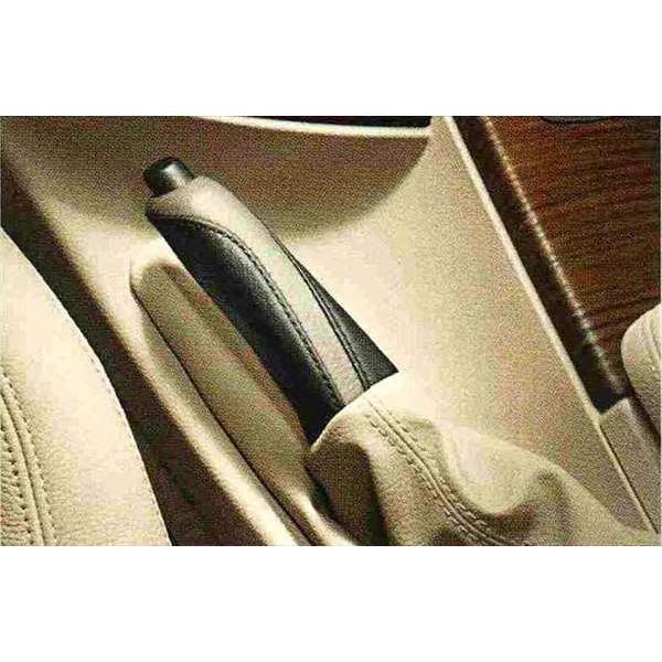 商品ID:sdtr021車種名：3 SEDAN・TOURING品名：ハンドブレーキ・グリップのブラック/オイスター（Ｍｏｄｅｒｎ）取り付けできる年式：平成24年2月〜next型式：3A20 3B20 3D20 3A30詳細：Ｓｐｏｒｔ、Ｍｏ...