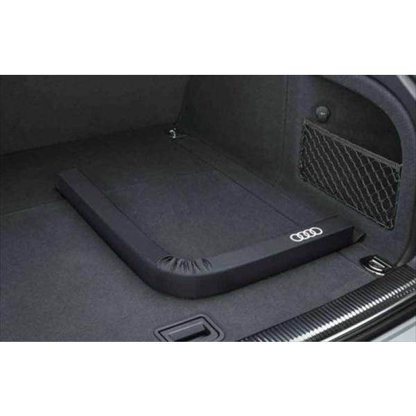 アウディ純正部品車種名：A3取り付けできる年式：令和03年5月〜next型式：GYDLA/GYDNNF部品名：ラゲッジコンパートメントディバイダー詳細：荷室内で荷物が動かないよう固定する仕切り板。フレキシブル機能で角度を荷物に合わせて変える...