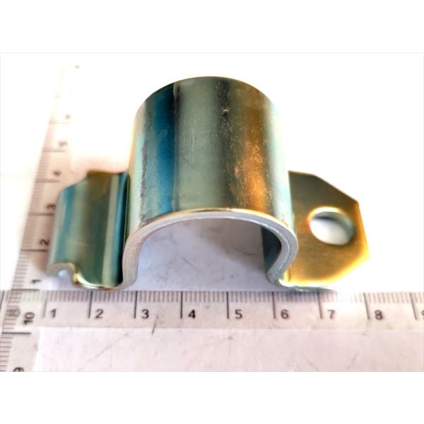 キャリィ／エブリィ エブリイ プラスのブラケット スタビライザバーマウント ※写真 No 2番車名：キャリィ／エブリィ エブリイ プラス型式：DA32W様式：DA32W車台番号：100001〜130000開始年月：平成11年06月終了年月：...