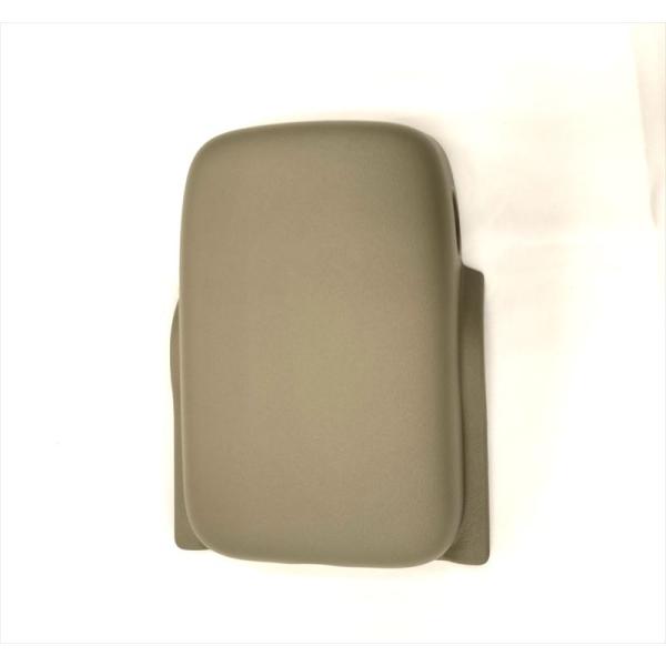 車名：キャリィ／エブリィ 5BD-DA17V型式：DA17V様式：DA17V車台番号：610001〜800000開始年月：令和04年03月終了年月：グループ：ドアフィティングパーツカテゴリ：コンソールボックス特記：DA17W品番：75811...