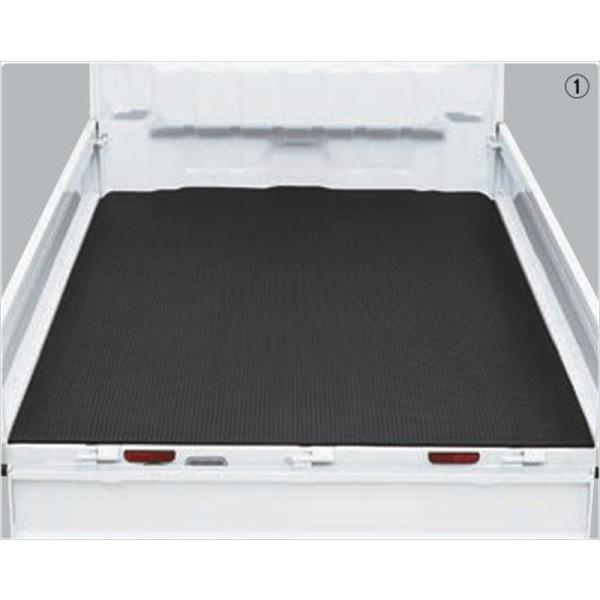 スズキ純正部品車種名：キャリイ取り付けできる年式：令和08年1月〜next型式：DA16T部品名：荷台マット（キャリイ用）※奥行2.048mm×幅1.410mm厚さ7mm詳細：素材：PVC（塩ビ）。ブラック。サイズ：奥行2.048mm×幅1...