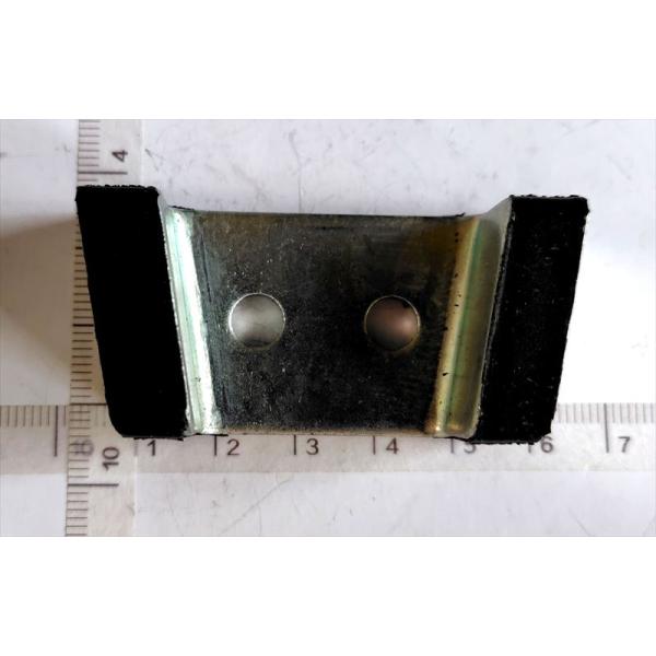 ジムニー 1300 シエラ3のメール バックドアST0P ※写真 No 10番車名:ジムニー 1300 シエラ3型式:JB32W様式:JB32W車台番号:110001〜110500開始年月:平成09年05月終了年月:平成09年12月グループ...