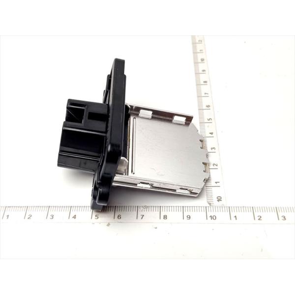 車名：パレット 4V型式：MK21S様式：MK21S車台番号：220001〜開始年月：平成22年07月終了年月：グループ：ドアフィティングパーツ・ボデーインナーパーツカテゴリ：ヒータユニット特記：BLLA,BLLM,BLSA,BLSM,BL...