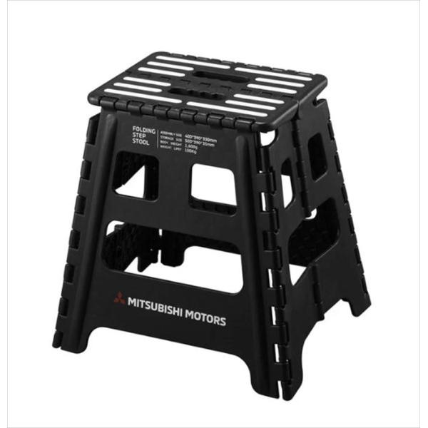 三菱純正部品車種名：アウトランダーPHEV取り付けできる年式：令和06年10月〜next型式：GN0W部品名：MITSUBISHIMOTORSCOLLECTION折りたたみスツール詳細：使用時 縦40.0×横39.0×奥行き33.0(cm)...