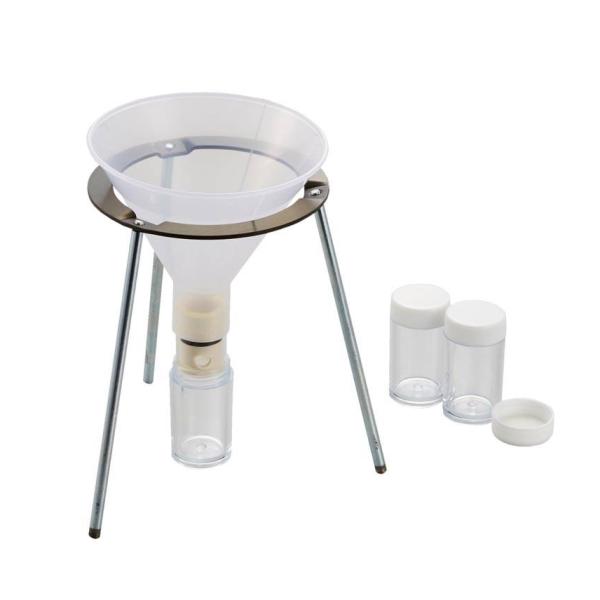 ●池や水槽内のプランクトンを簡単に採集できます。●水槽などの水を本商品に通すと、プランクトンを含んだ水がろ過部により漉されて採集瓶に集まります。＜仕様＞商品コード：3-151-0655セット内容：　　　・ロート　　　・三脚　　　・ろ過部コネ...