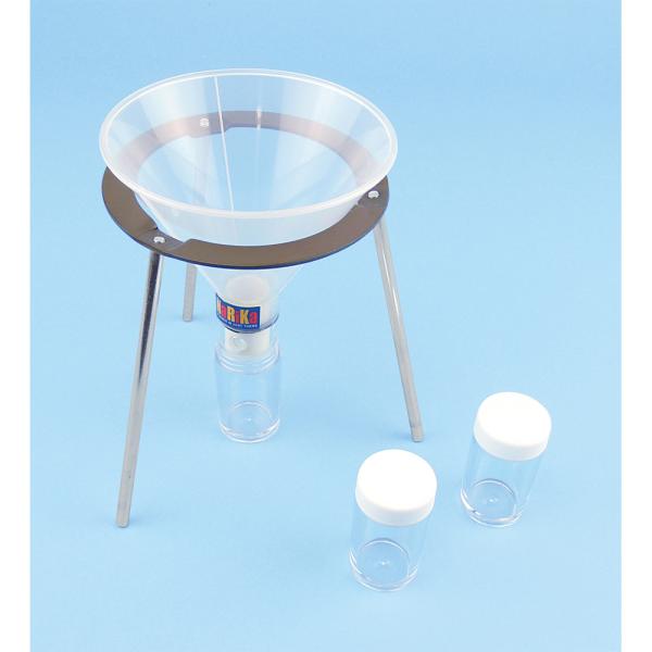 ●ネットを使わずに、簡単に生物採取ができる●学校にある水そうの水や川・池・湖から採取してきた水の中のプランクトンを簡単に採集できます。●片付け、収納の手間もかかりません。＜仕様＞商品コード：ナリカ G40-3502型式名：セット内容：　　　...