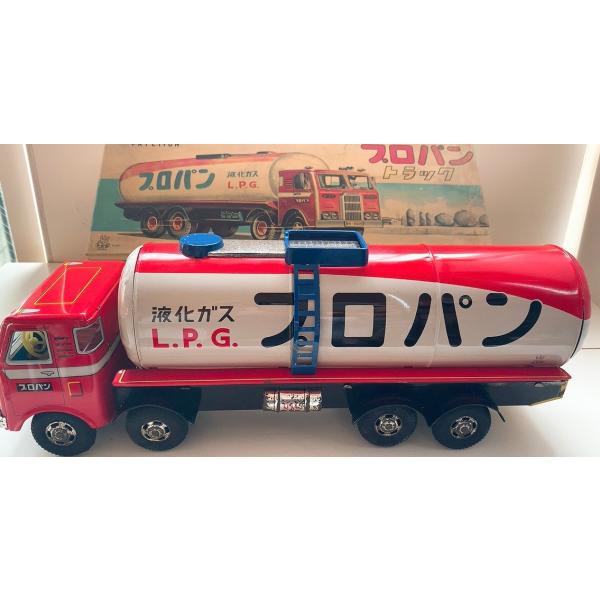 T.P.S トープレ　L.P.G プロパントラック　FRICTION　ブリキ　日本製1960年代　メーカー：T.P.S(東京プレイシング商会)LPGプロパン箱有り経年劣化による色あせ、へこみ、スレなどのダメージがあります。パッケージサイズ約...
