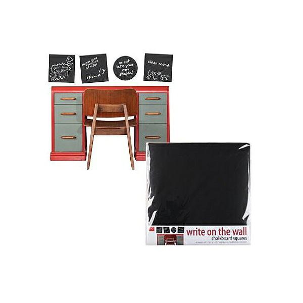 サイズ：高さ 30.5cm　幅 30.5cmステッカー4枚入り （こちらの商品にチョークは付属しておりません）壁など好きな場所に貼るだけでチョーク ボード（黒板）に！子供部屋に貼って落書き遊びやメッセージ ボード、飲食店のメニュー ボードな...