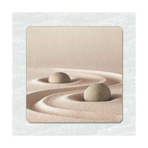 「和」のシリーズ酒の席に静かに映える、日本らしい一枚です。海外の方へのギフトや、和の空間にもよく馴染みます。＜ラバー コースター＞は、日常使いを想定して設計された吸水性のあるコースターです。水洗いが可能で、結露や飲みこぼしによる汚れも洗剤を...